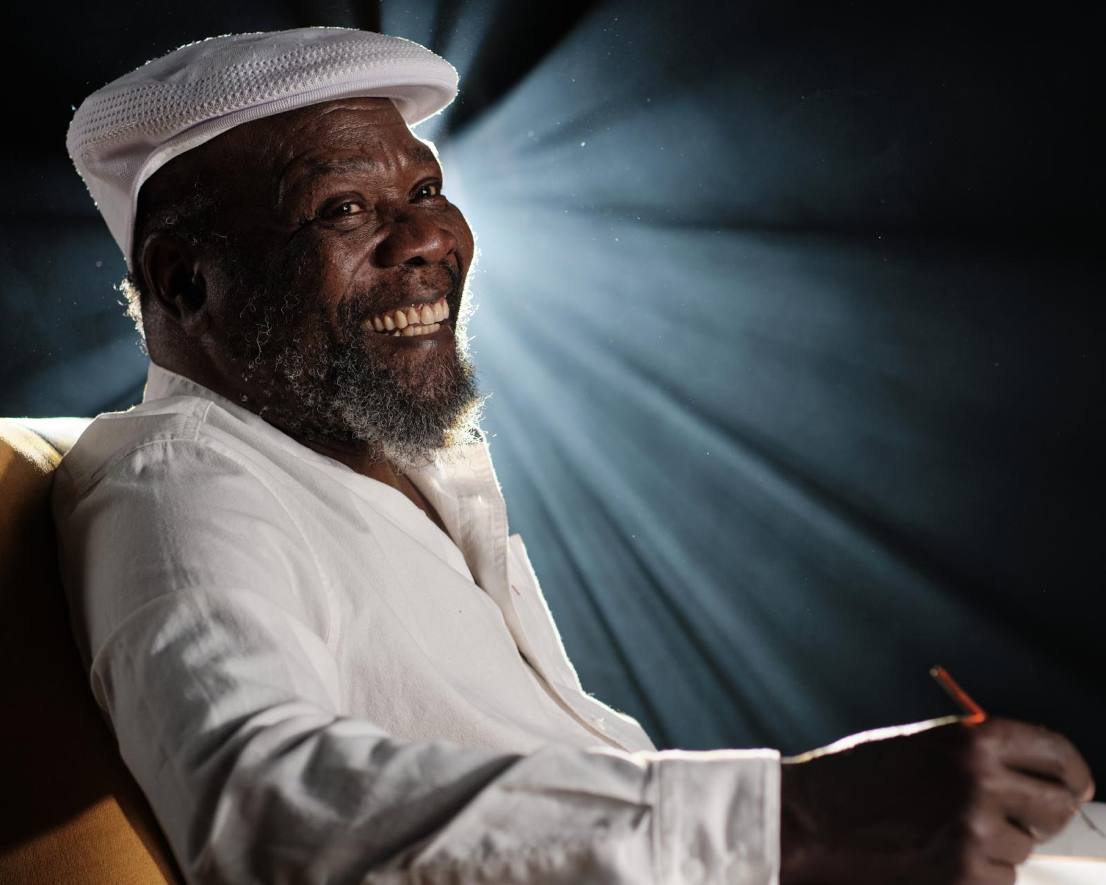 Clinton Fearon + Max'1 and the Rootsmaker · concert acoustique | Les 4 ...